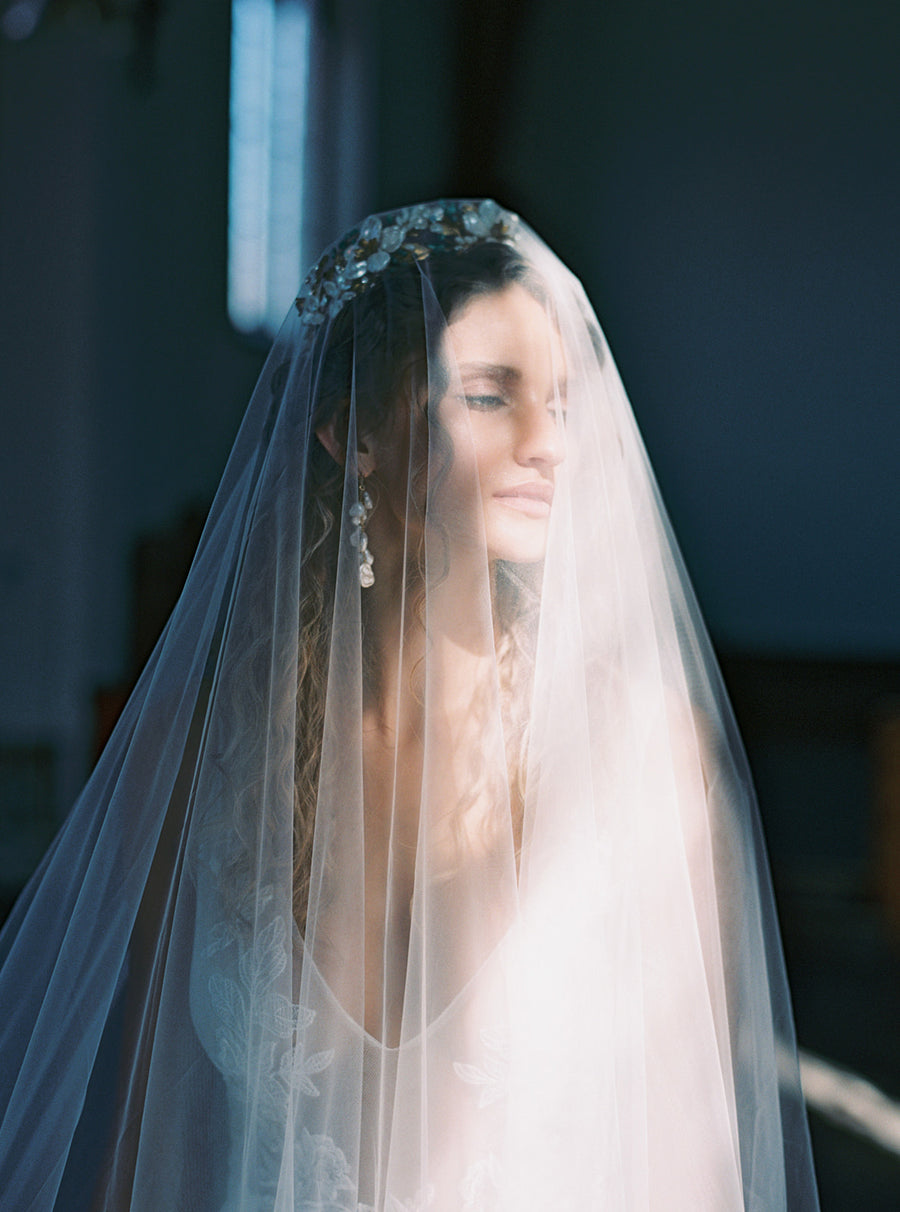 MIRAGE | Sheer Drop Veil – Noon on the Moon